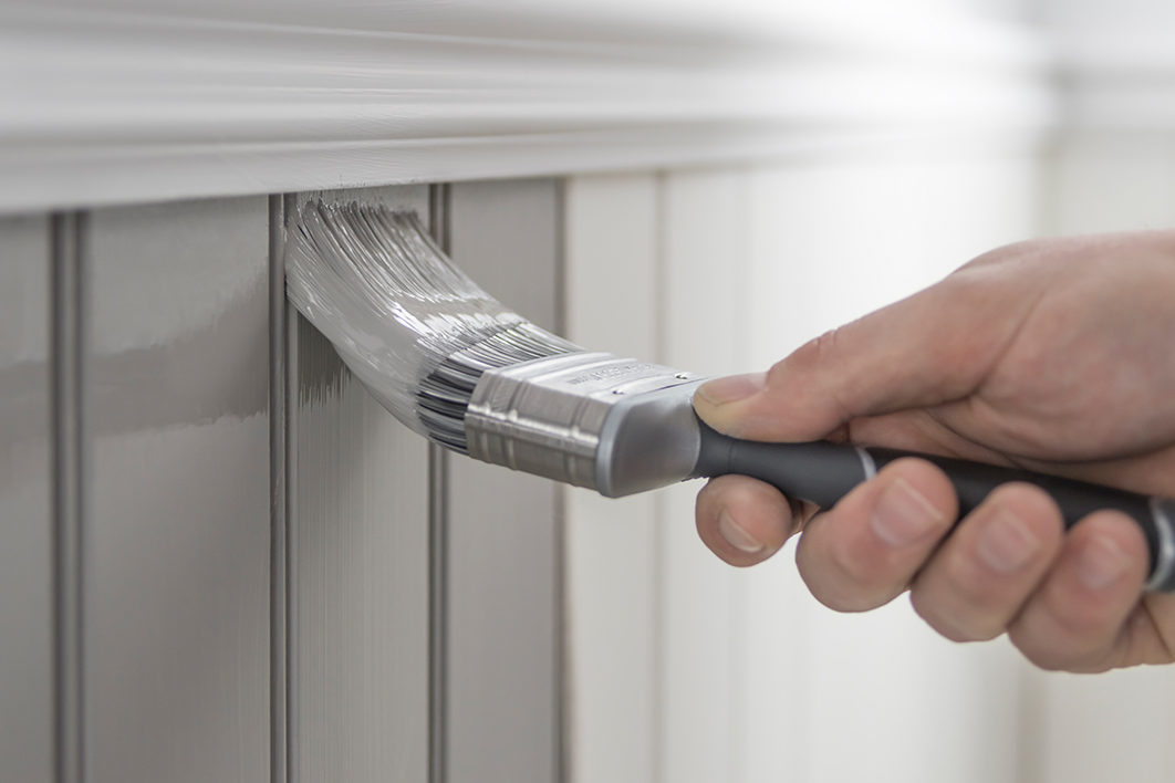 Måla panel inomhus – så gör du, steg för steg – Anza